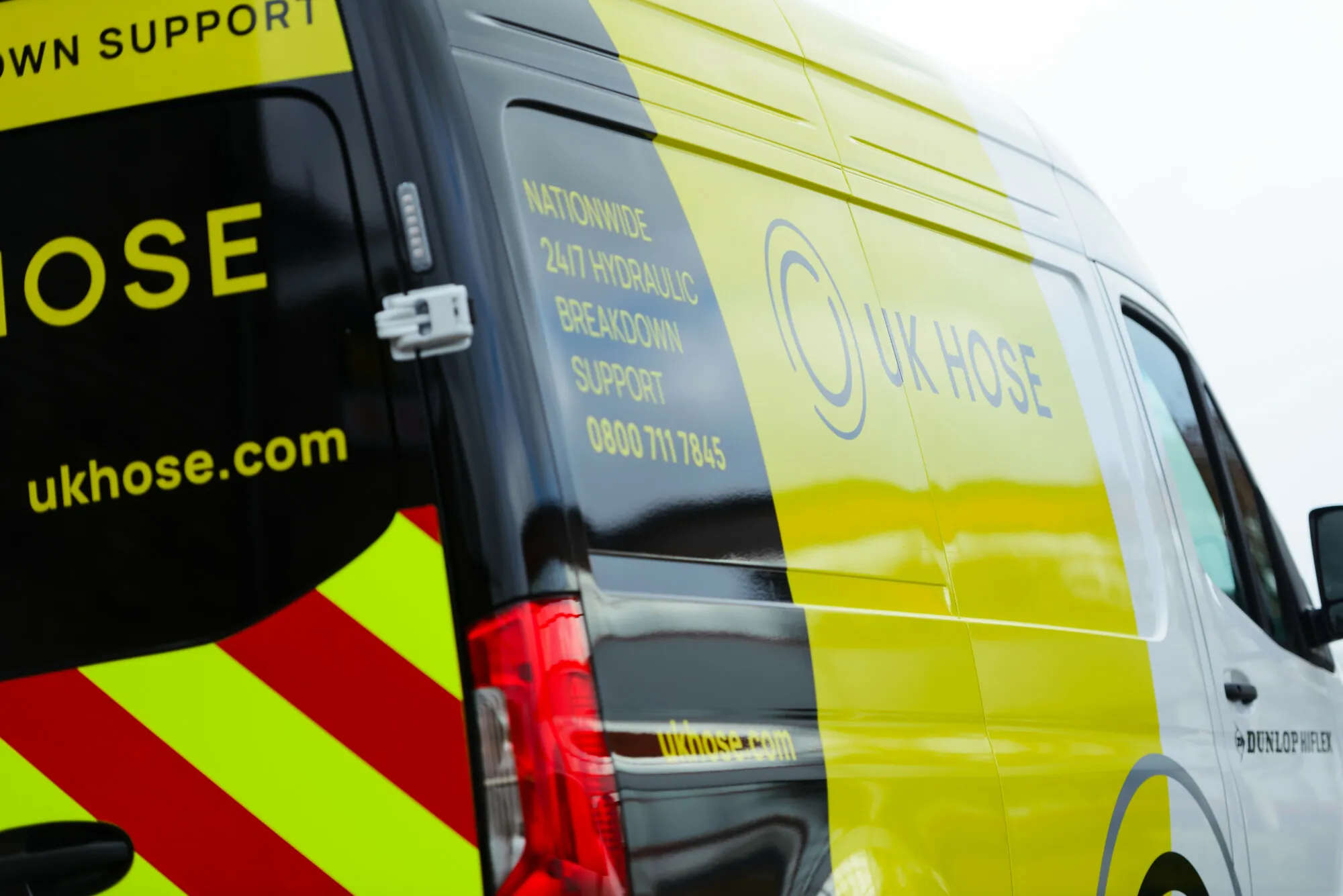 Hydraulic Hose Services for Rail Industry | UK Hose